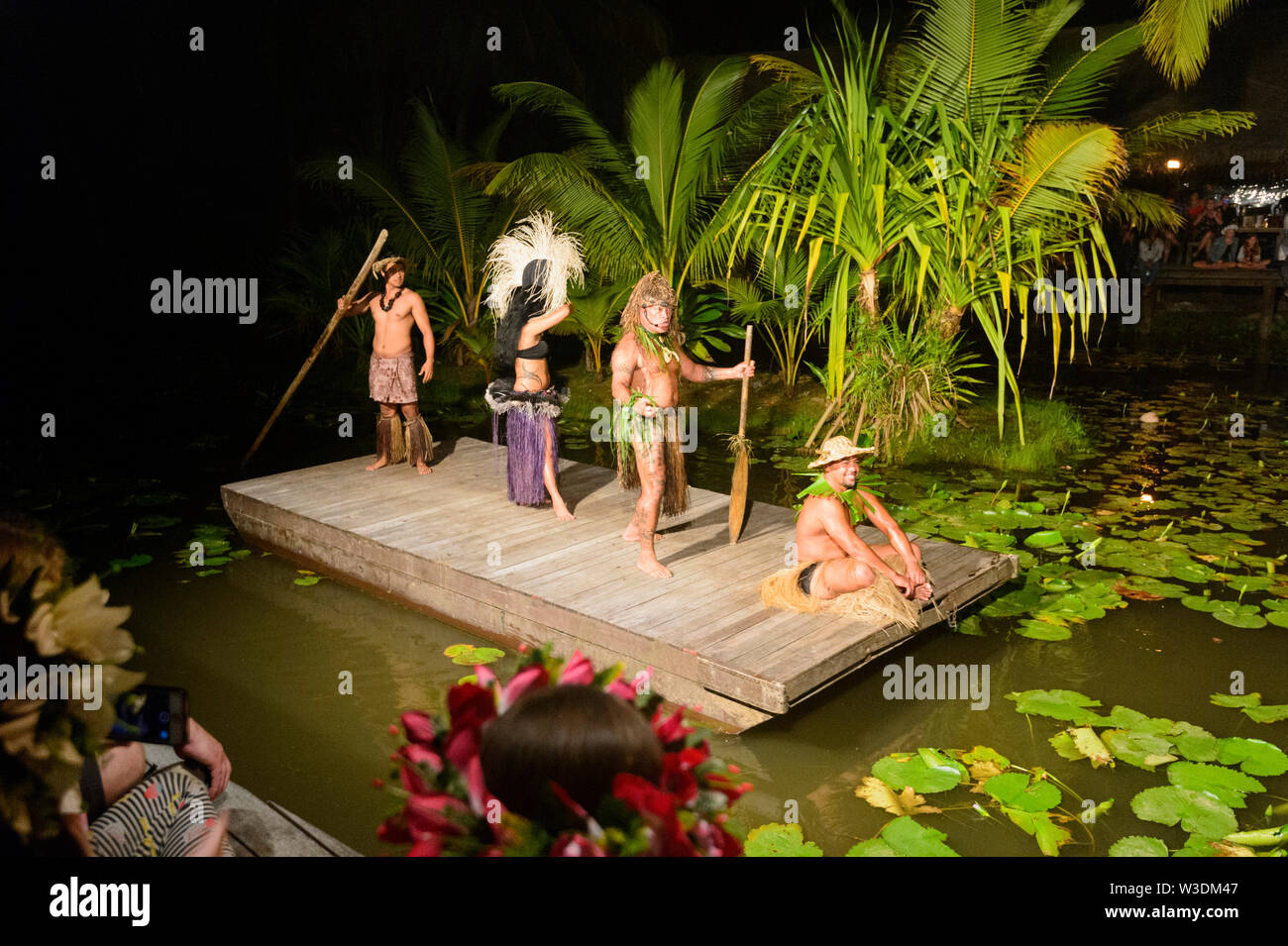 Muri beach cook islands night hi-res stock photography and images - Alamy