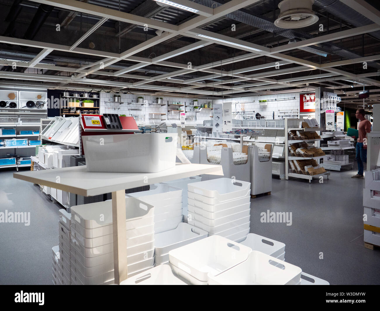 Ikea production hi-res stock photography and images - Alamy