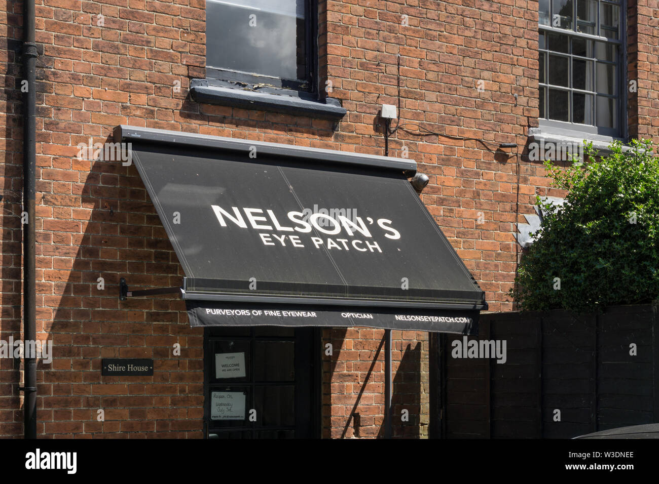 Nelson eye patch hi-res stock photography and images - Alamy