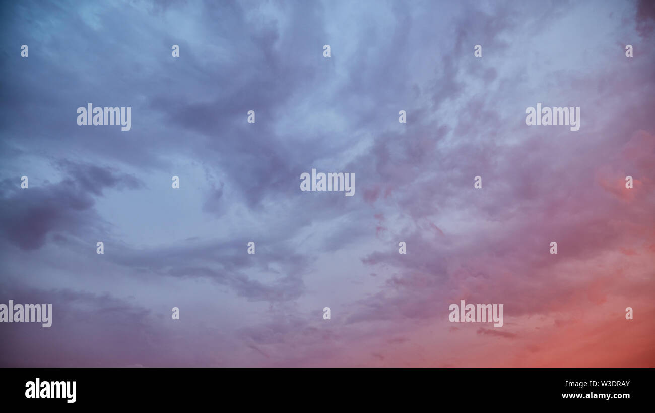 Clouds lit by sun hi-res stock photography and images - Alamy