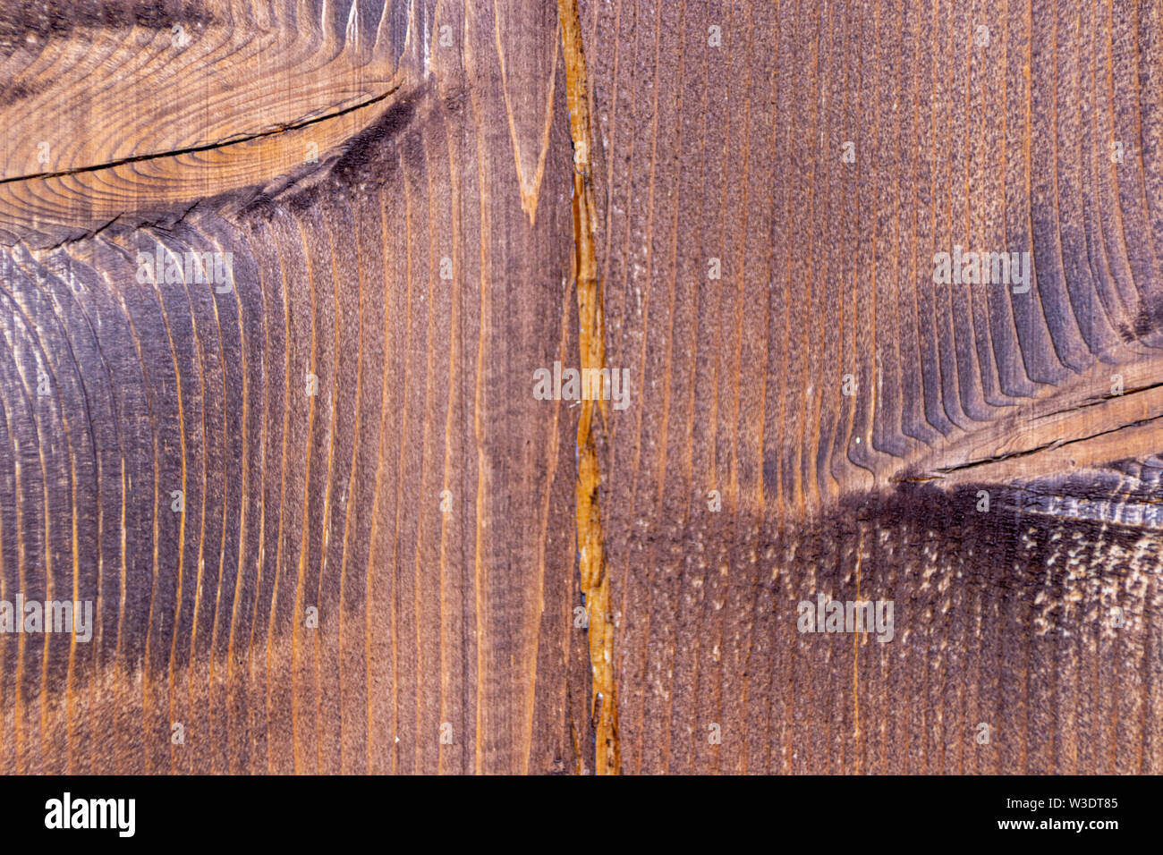 Dark timber texture hi-res stock photography and images - Alamy