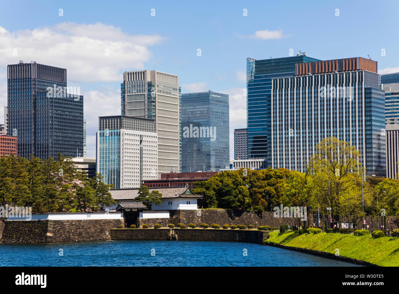 Japan, Honshu, Tokyo, Hibiya, Imperial Palace, Sakuradamon Gate and ...