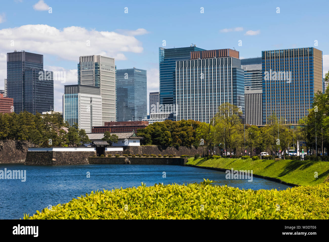 Japan, Honshu, Tokyo, Hibiya, Imperial Palace, Sakuradamon Gate and ...