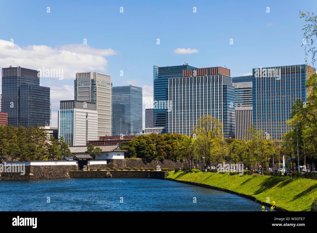Japan, Honshu, Tokyo, Hibiya, Imperial Palace, Sakuradamon Gate and ...