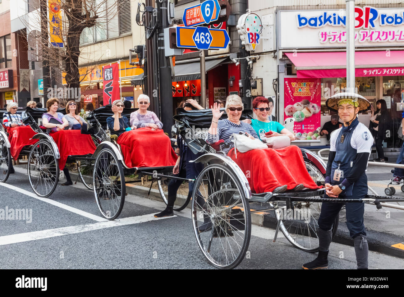 Japanese rickshaws hi-res stock photography and images - Alamy