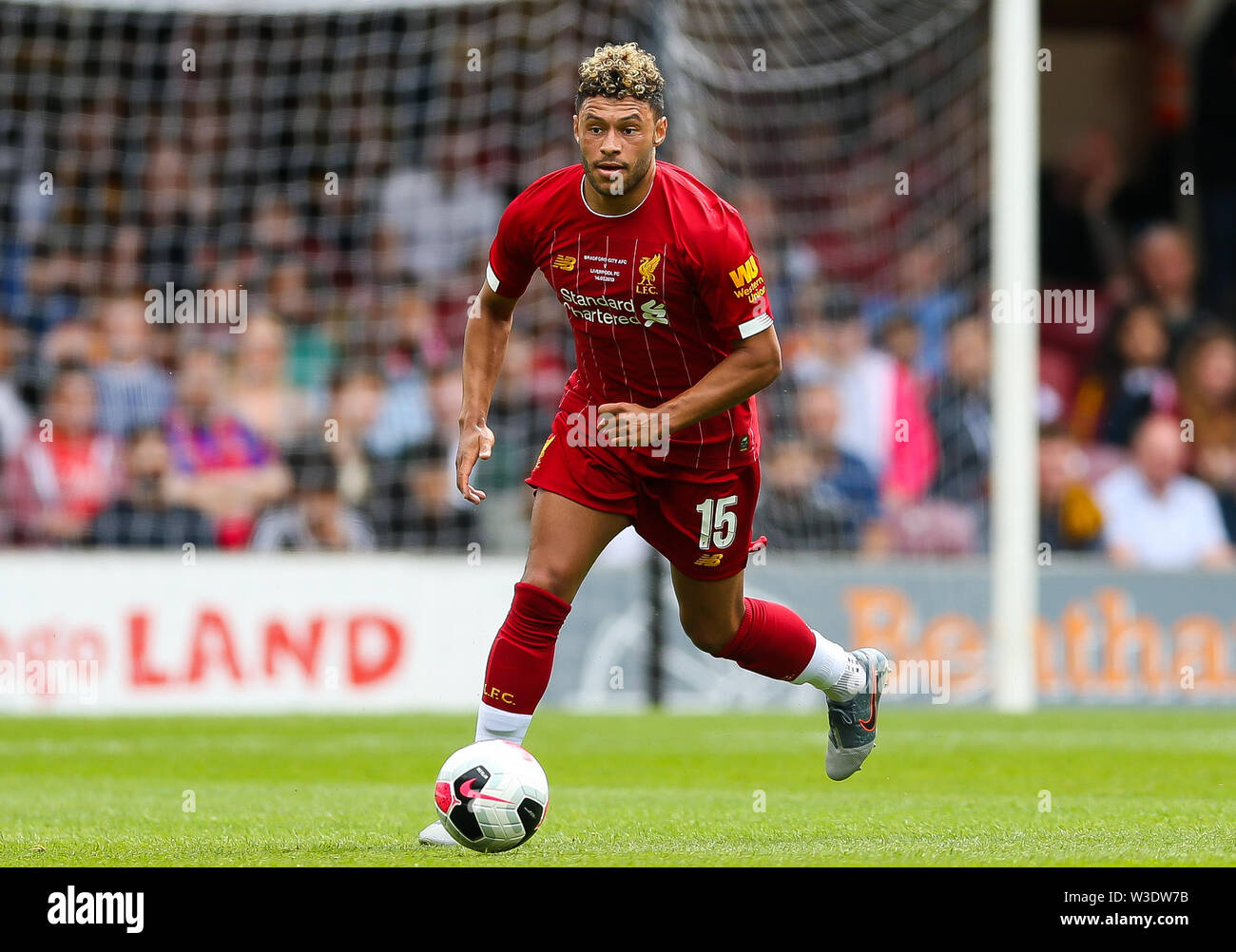 Liverpool's Alex Oxlade-Chamberlain Stock Photo - Alamy