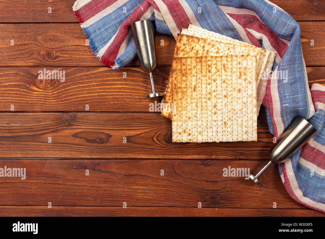 Jewish traditional Passover matzo bread Stock Photo - Alamy