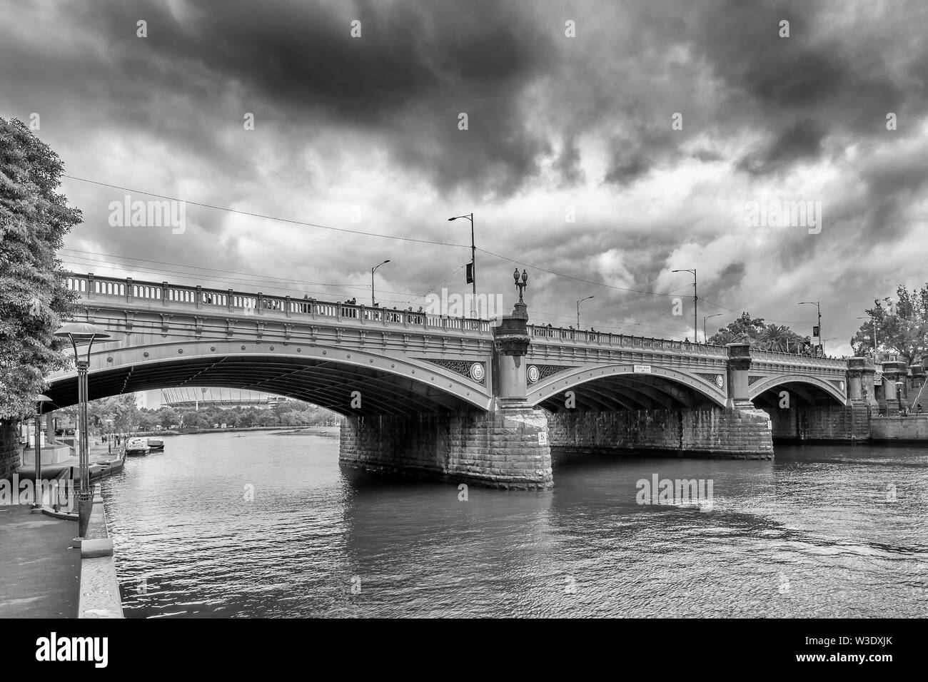 Rain princes bridge melbourne hi-res stock photography and images - Alamy
