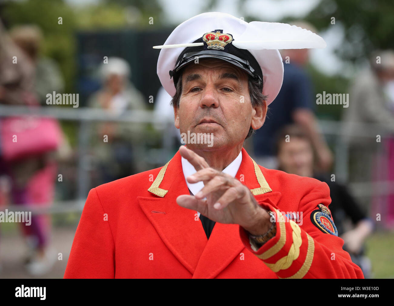The Queens Swan Marker, David Barber at Shepperton Lock, Surrey as the ...