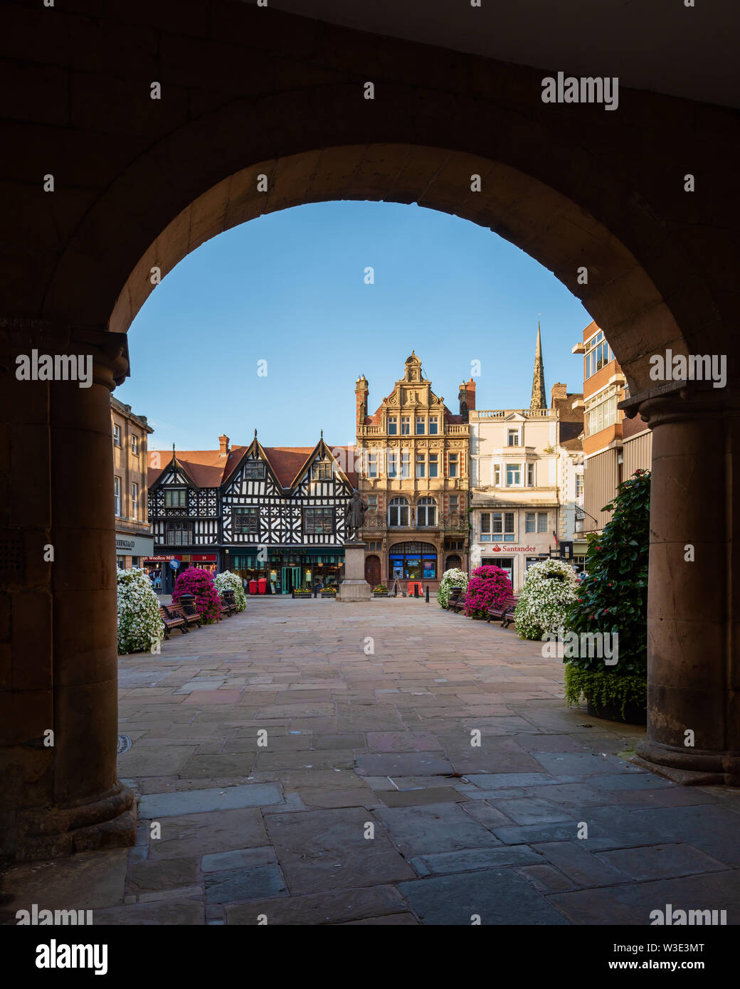 Tudor building shrewsbury hi-res stock photography and images - Alamy