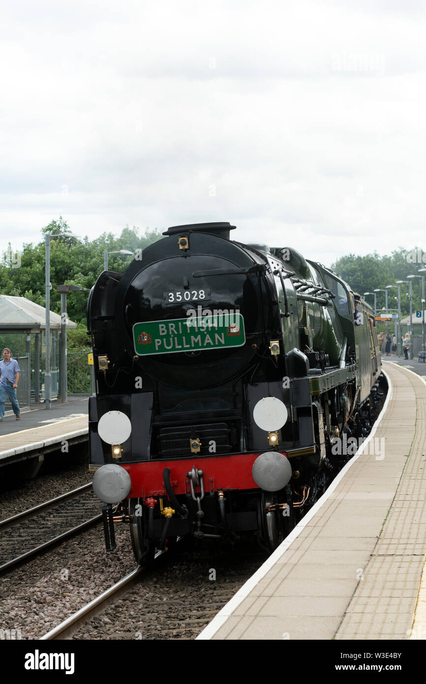 Southern Region Merchant Navy class steam locomotive "Clan Line ...