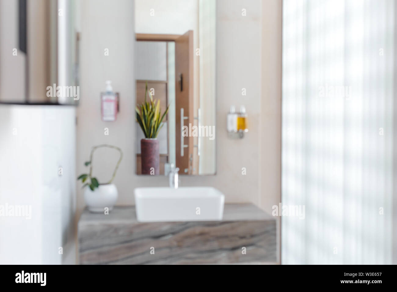 Clean and fresh bathroom Stock Photo - Alamy