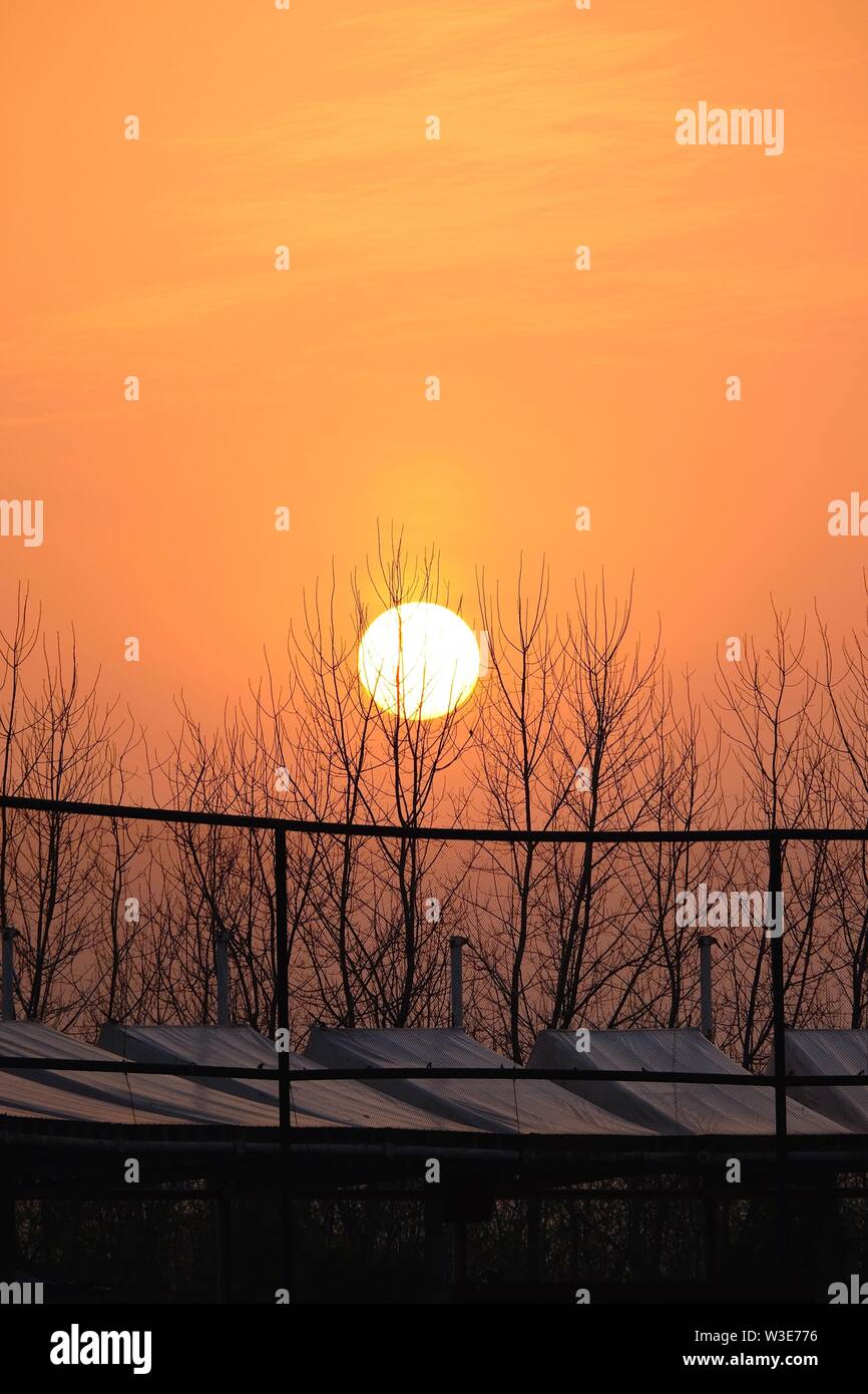 Chinese sunset hi-res stock photography and images - Alamy