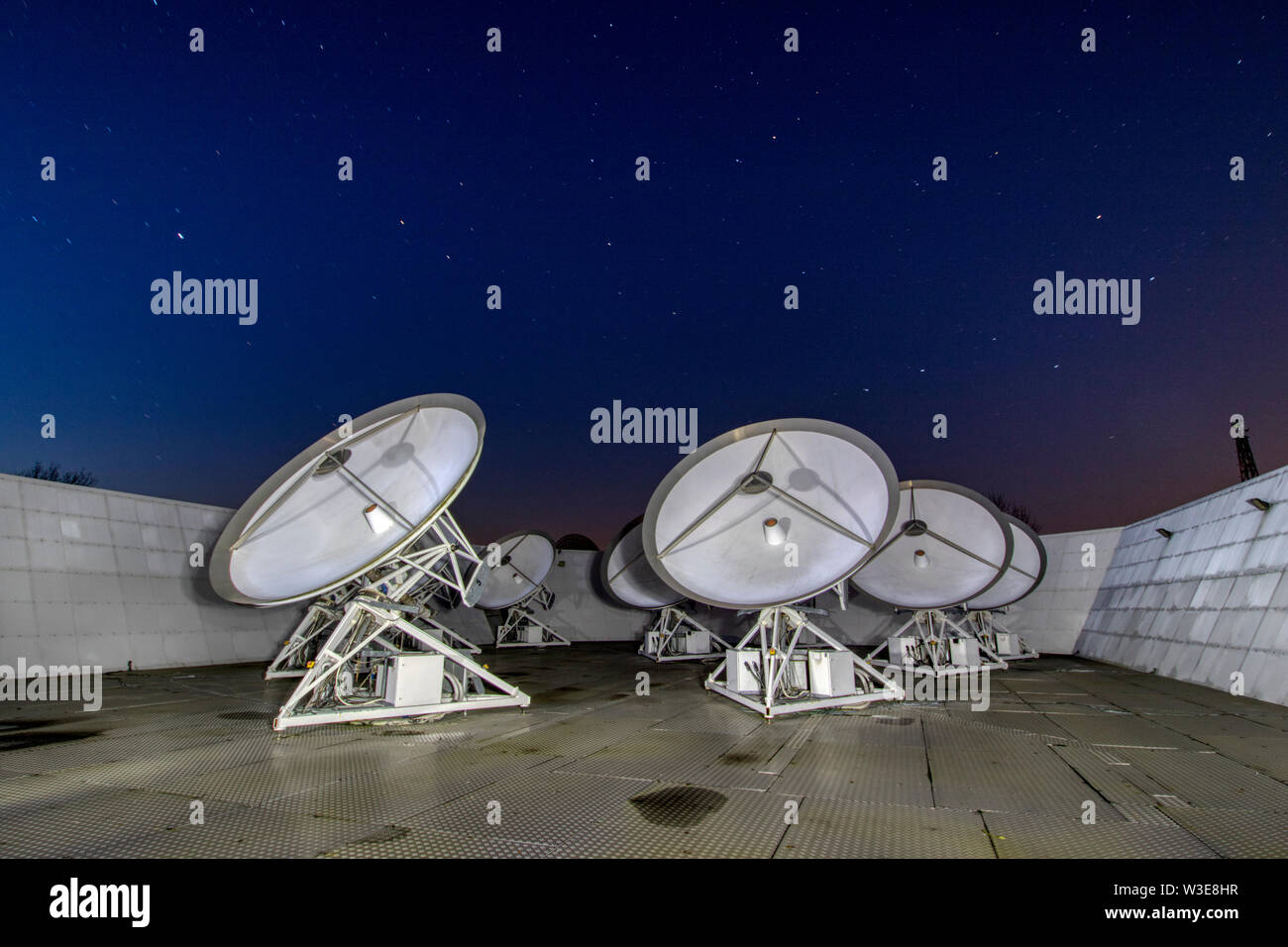 Lofar telescope hi-res stock photography and images - Alamy