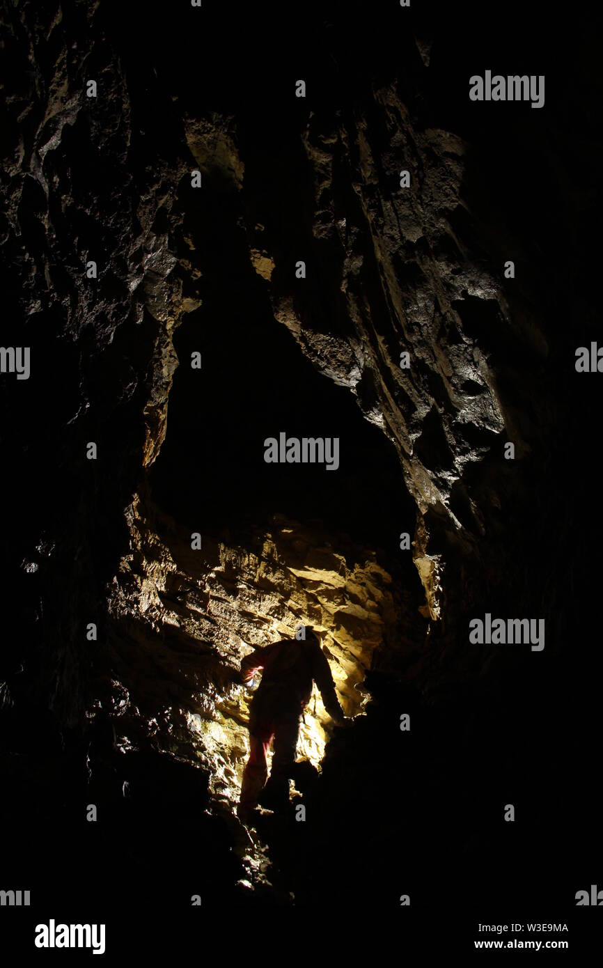 Caver spelunking hi-res stock photography and images - Alamy