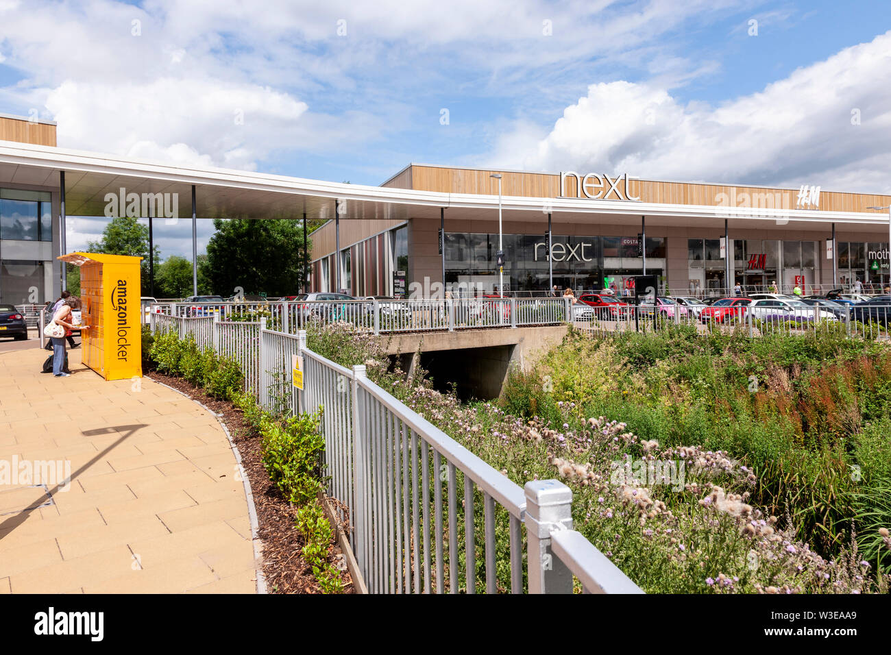Elliott's field shopping park hi-res stock photography and images - Alamy