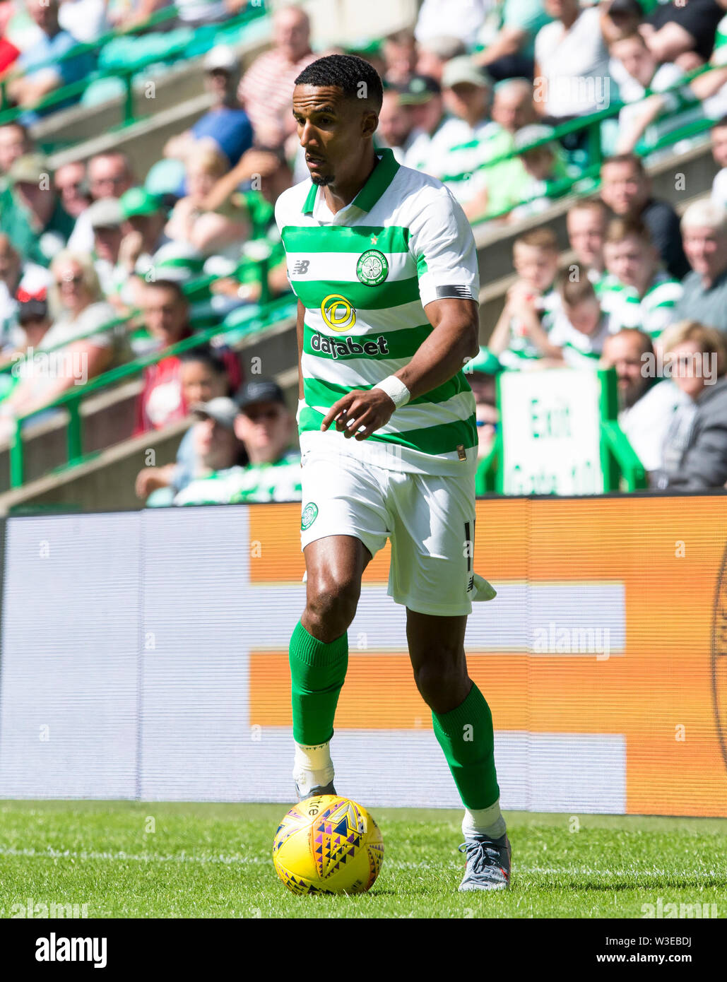 Celtic’s Scott Sinclair in action Stock Photo - Alamy
