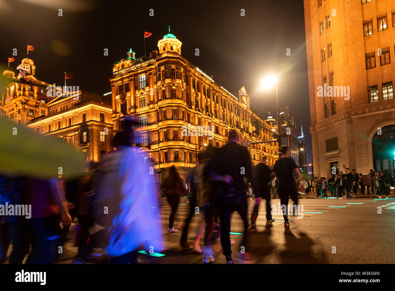 Nightlife china hi-res stock photography and images - Alamy