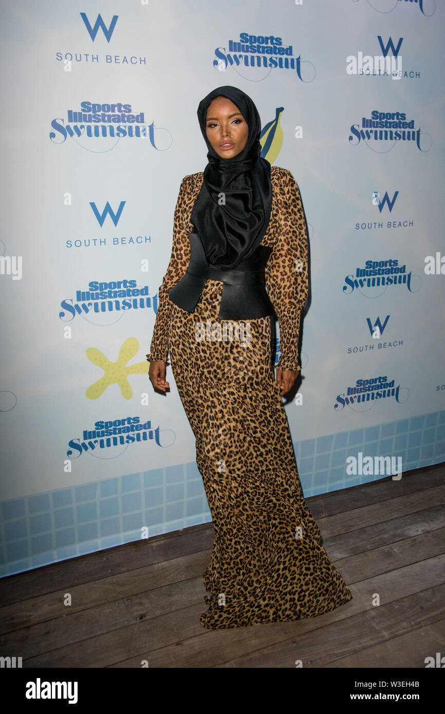 Halima aden sports illustrated hi-res stock photography and images - Alamy