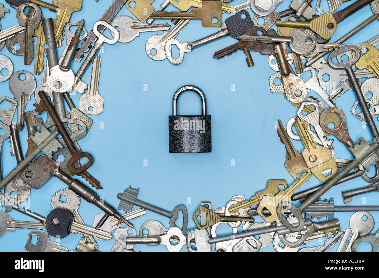 Different types of old key hi-res stock photography and images - Alamy