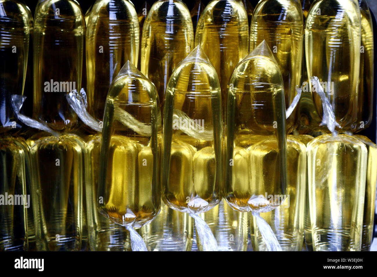 Repack hi-res stock photography and images - Alamy