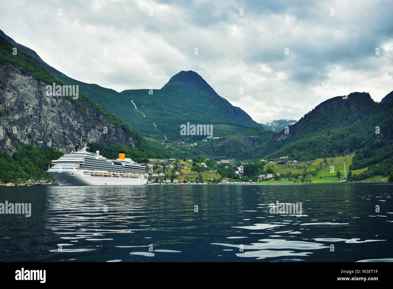 Beautiful landscape with Ferry cruise passenger at Geirangerfjord ...