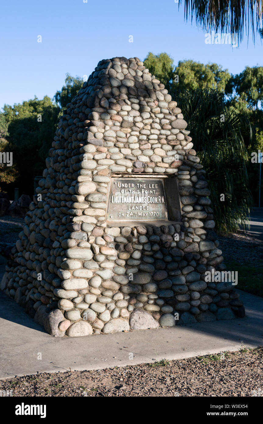 Royal Navy Lieutenant James Cook High Resolution Stock Photography and ...