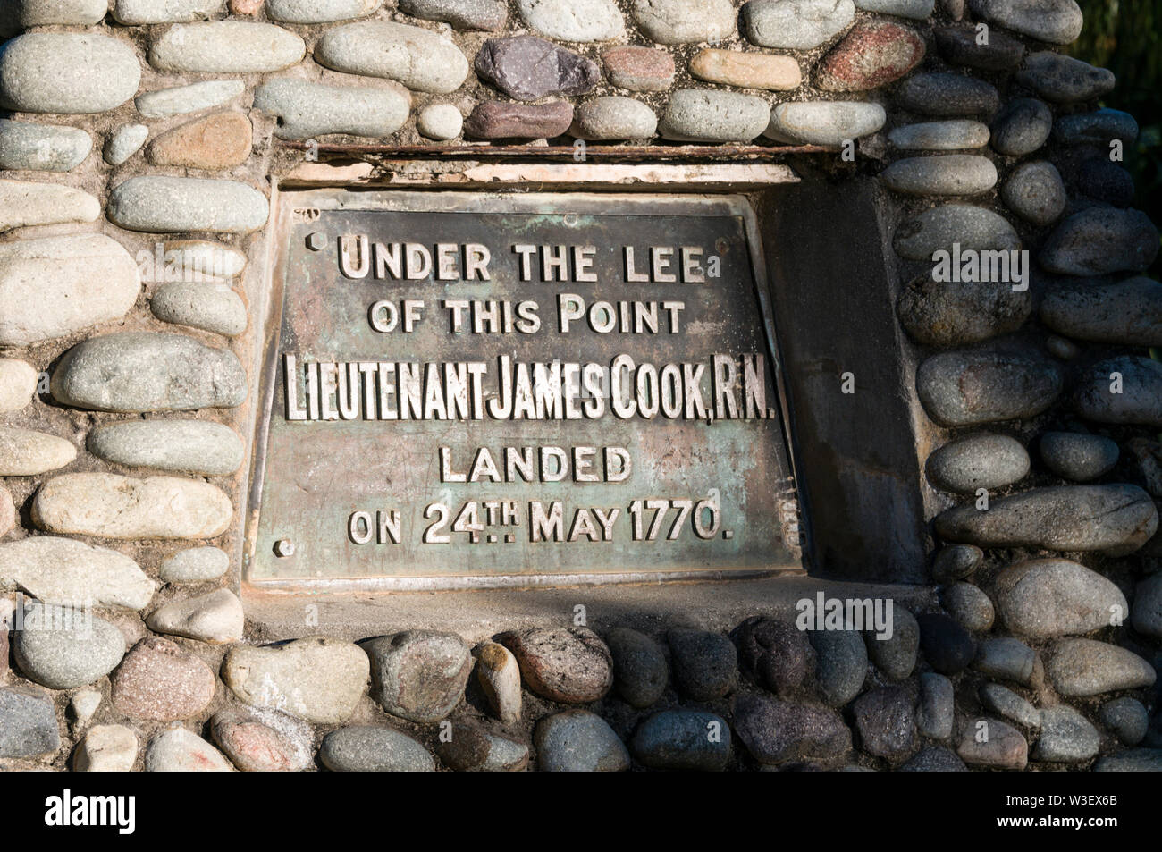 Royal navy lieutenant james cook hi-res stock photography and images ...