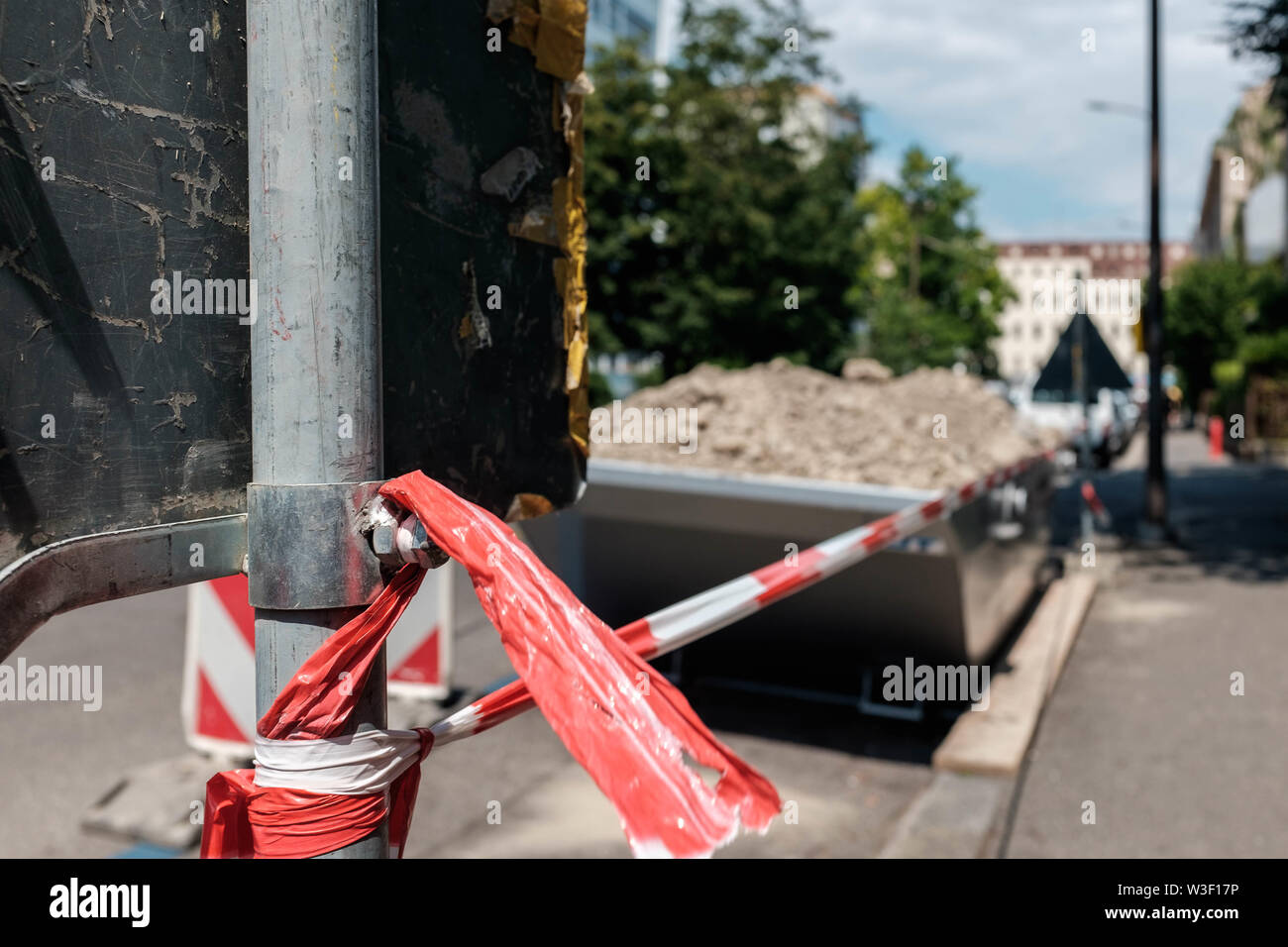 Caution work in progress sign hi-res stock photography and images - Alamy