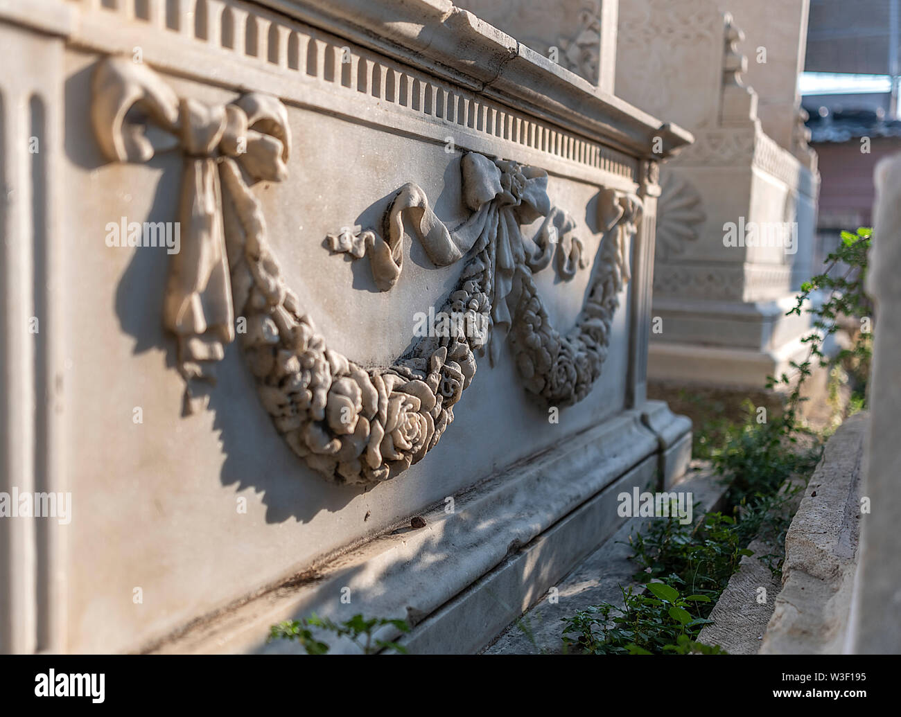 Ottoman tombstone headstone hi-res stock photography and images - Alamy
