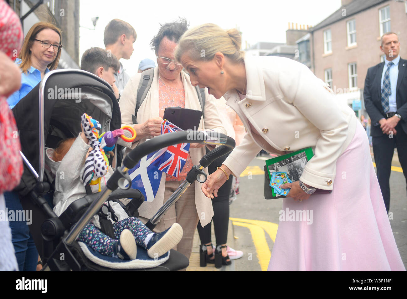 Prince Edward and Sophie the new Earl and Countess of Fofar make an ...