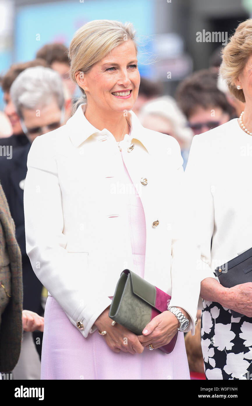 Prince Edward and Sophie the new Earl and Countess of Fofar make an ...