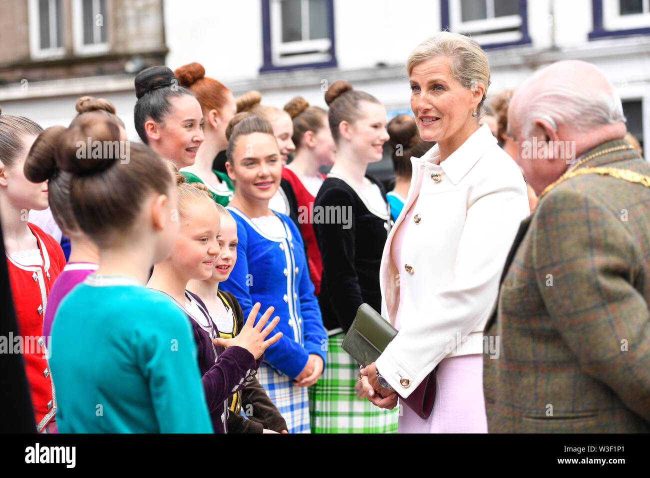 Prince Edward and Sophie the new Earl and Countess of Fofar make an ...