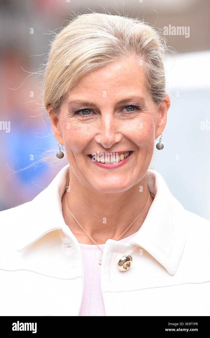 Prince Edward and Sophie the new Earl and Countess of Fofar make an ...