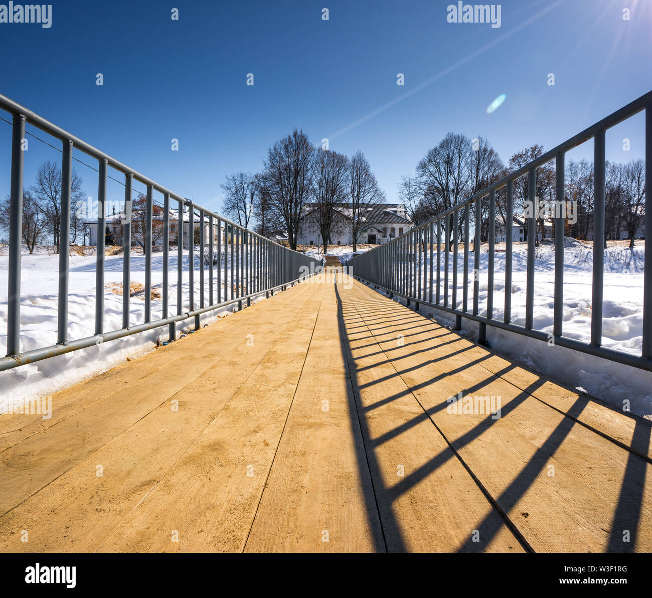 Symmetrical balance hi-res stock photography and images - Alamy