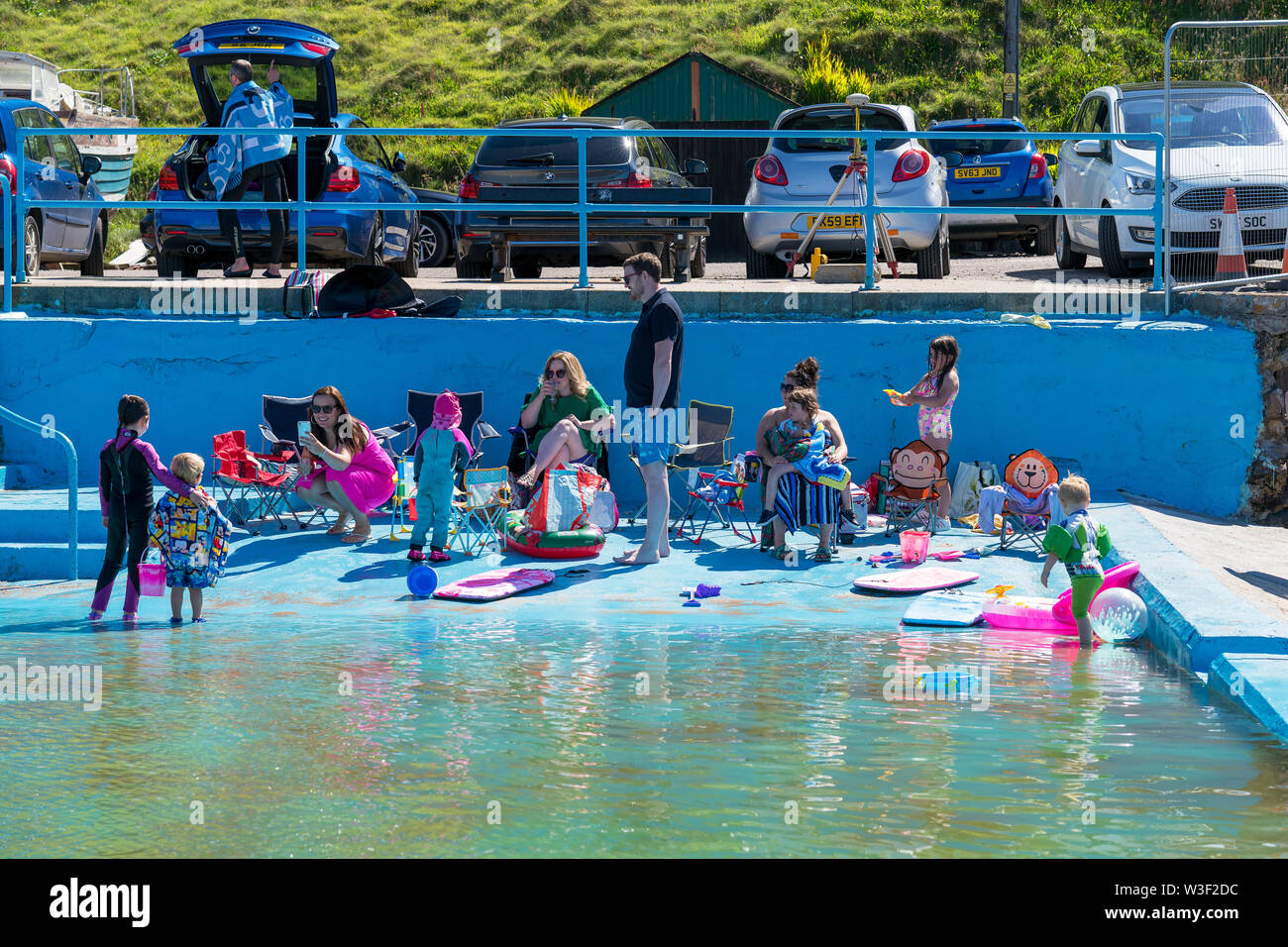 Padling pool hi-res stock photography and images - Alamy