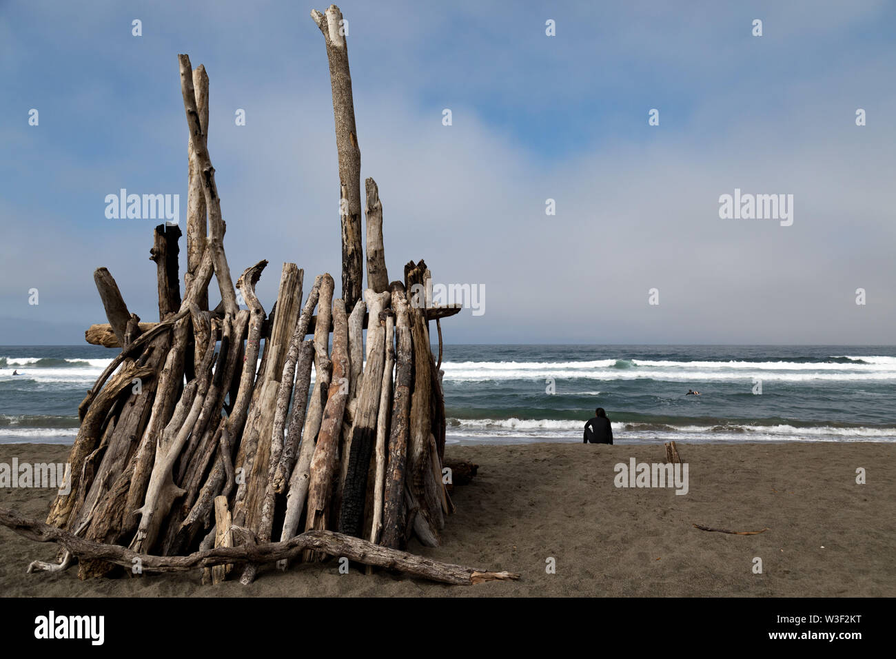 Beach structure hi-res stock photography and images - Alamy