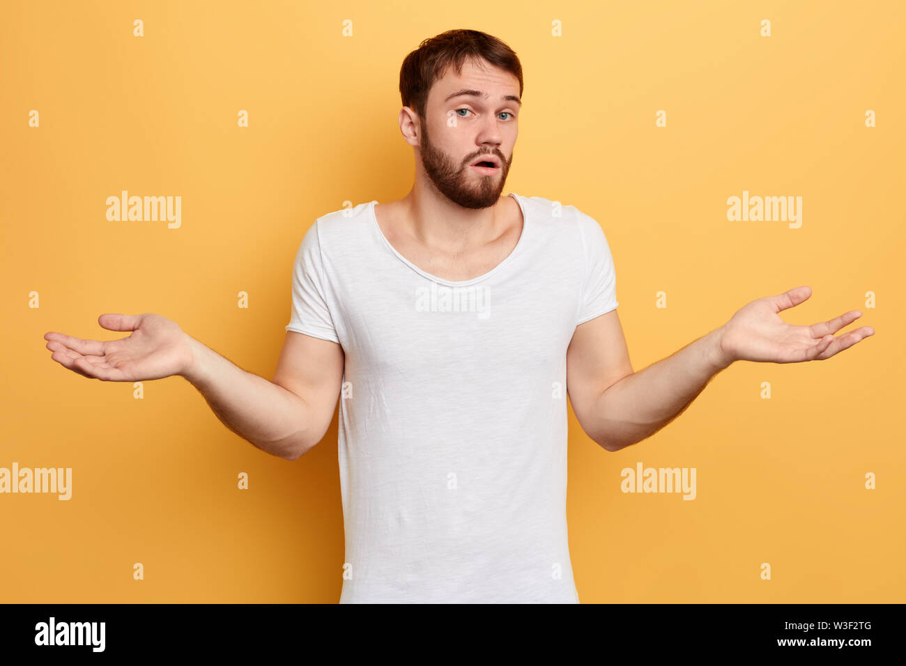 puzzled student doen't know how to solve problem, isolated yellow ...