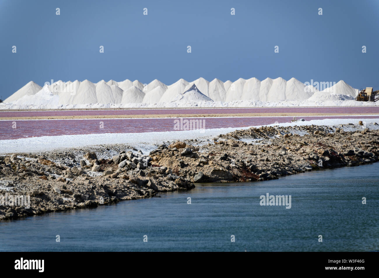 Sustainable salt production hi-res stock photography and images - Alamy