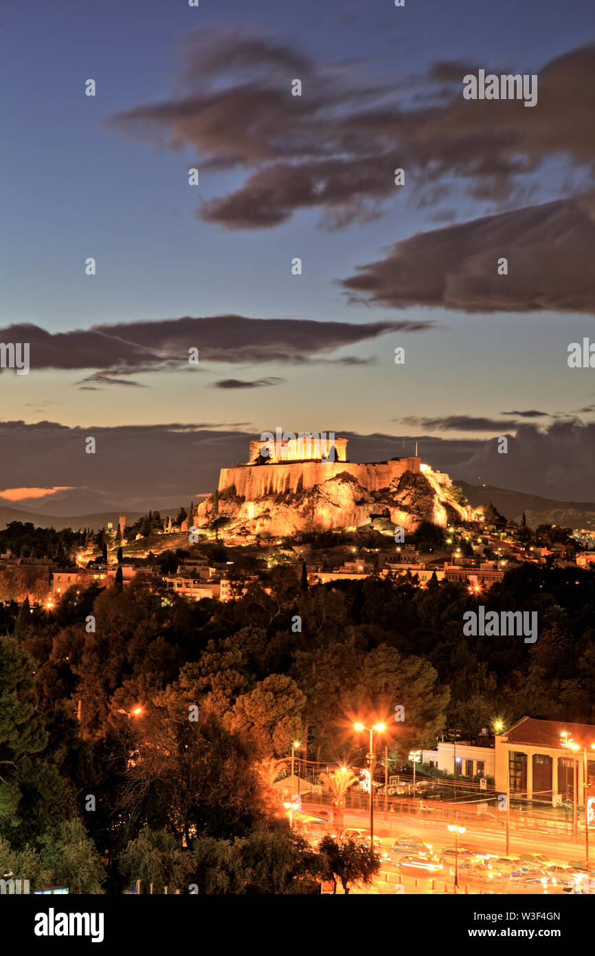 Athens dark cloud hi-res stock photography and images - Alamy
