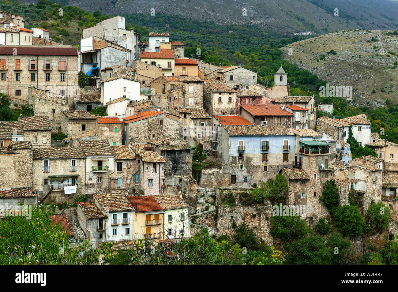 Prezza italy hi-res stock photography and images - Alamy