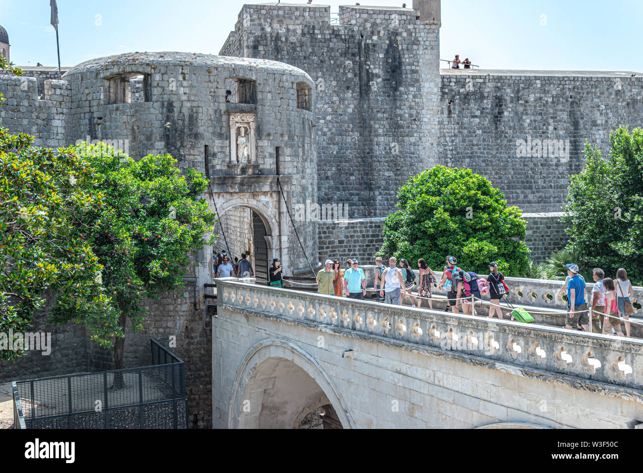 Historic pile gate main hi-res stock photography and images - Alamy