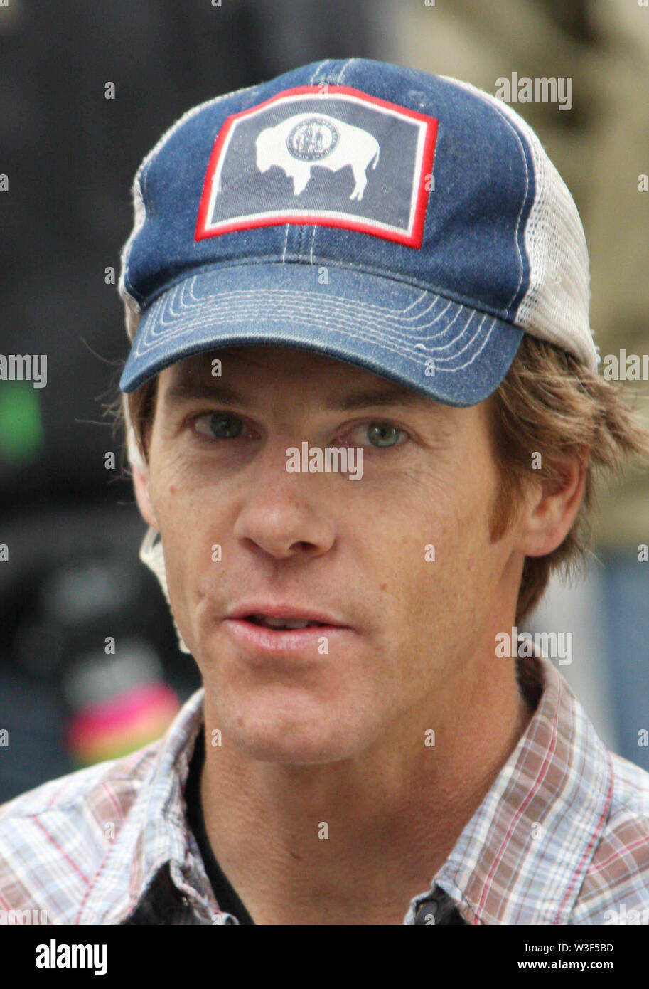 John Moder's Instagram, Twitter & Facebook on IDCrawl