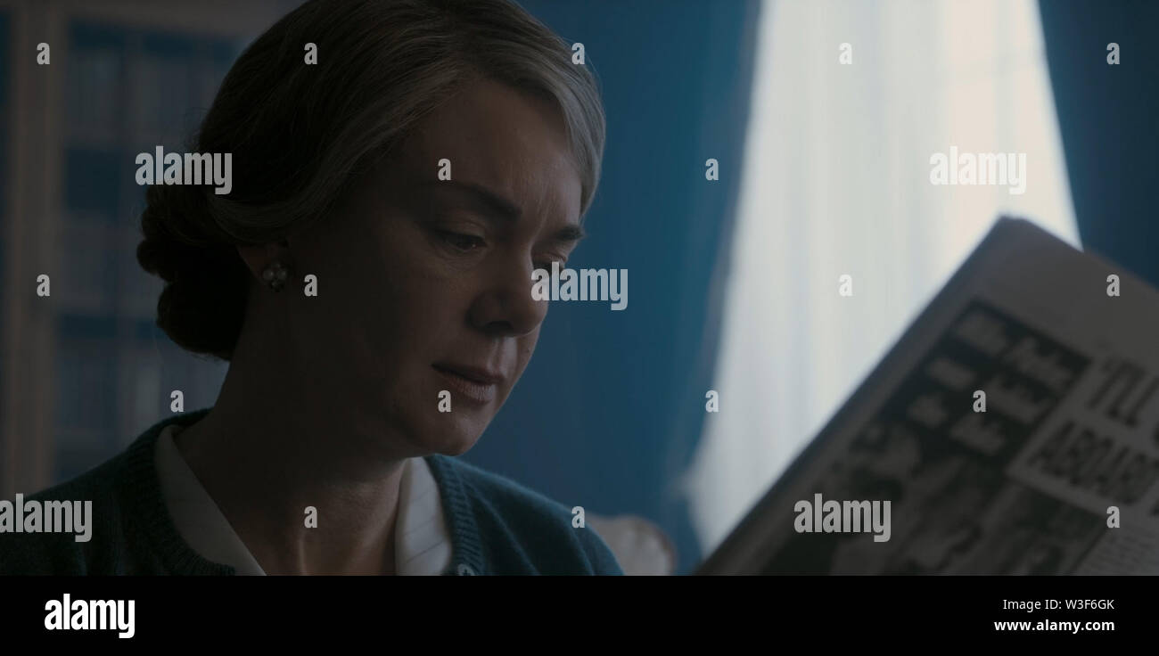 London.UK. Victoria Hamilton as Queen Elizabeth, the Queen Mother in a ...