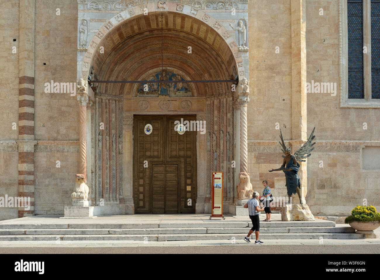 Portal of the Cathedral of Santa Maria Matricolare in Verona - Italy ...