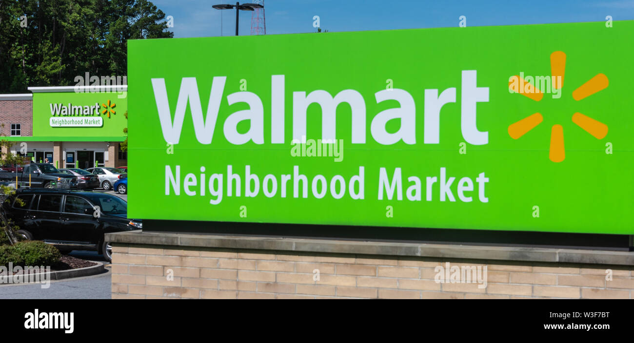 Wal mart logo hi-res stock photography and images - Alamy