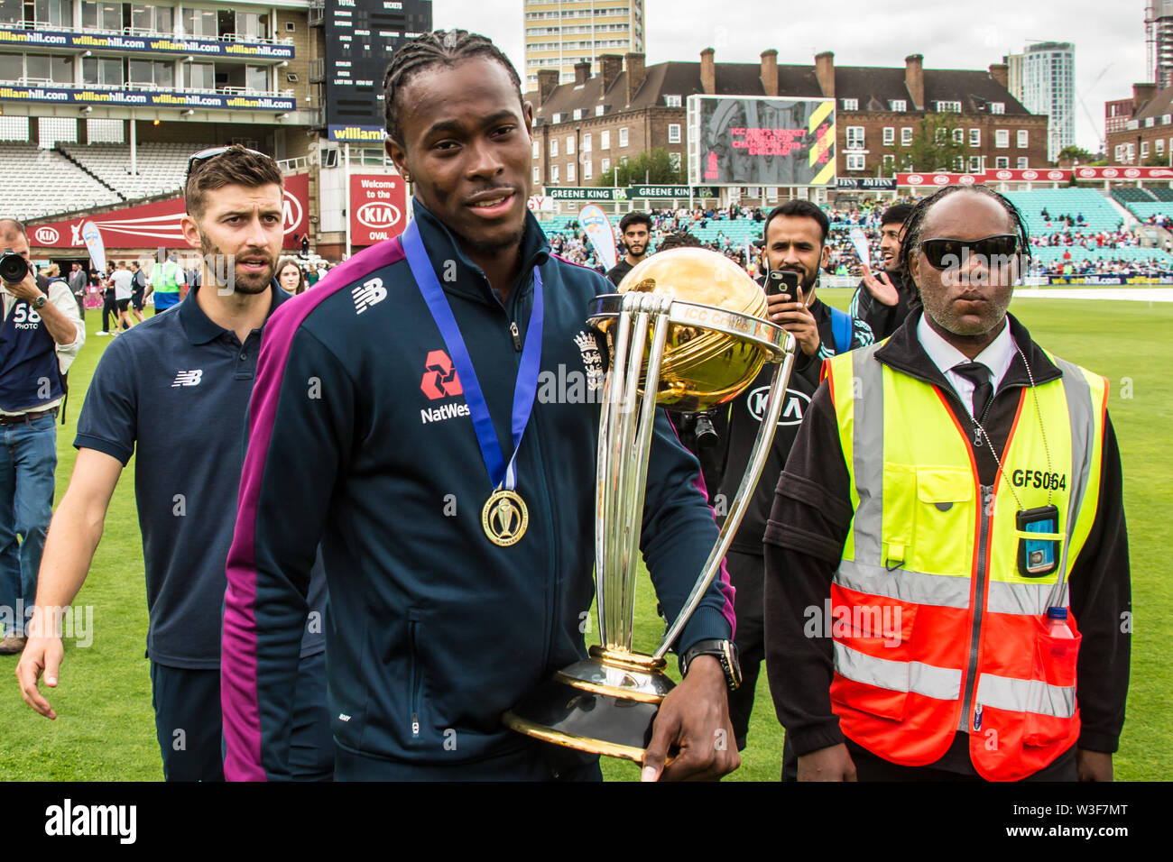 Cricket world cup trophy icc 2019 hi-res stock photography and images ...