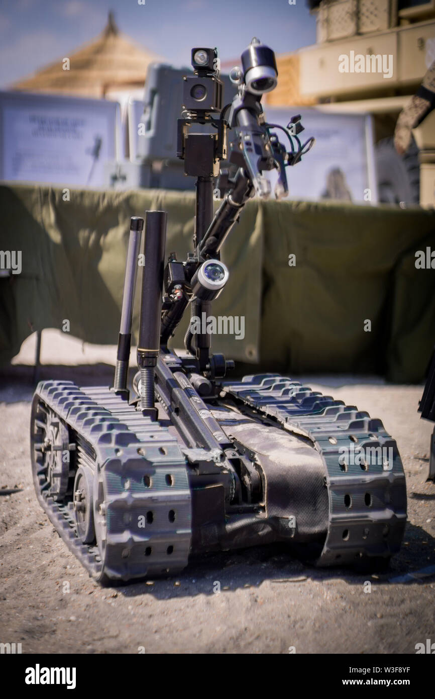 Robot army hi-res stock photography and images - Alamy