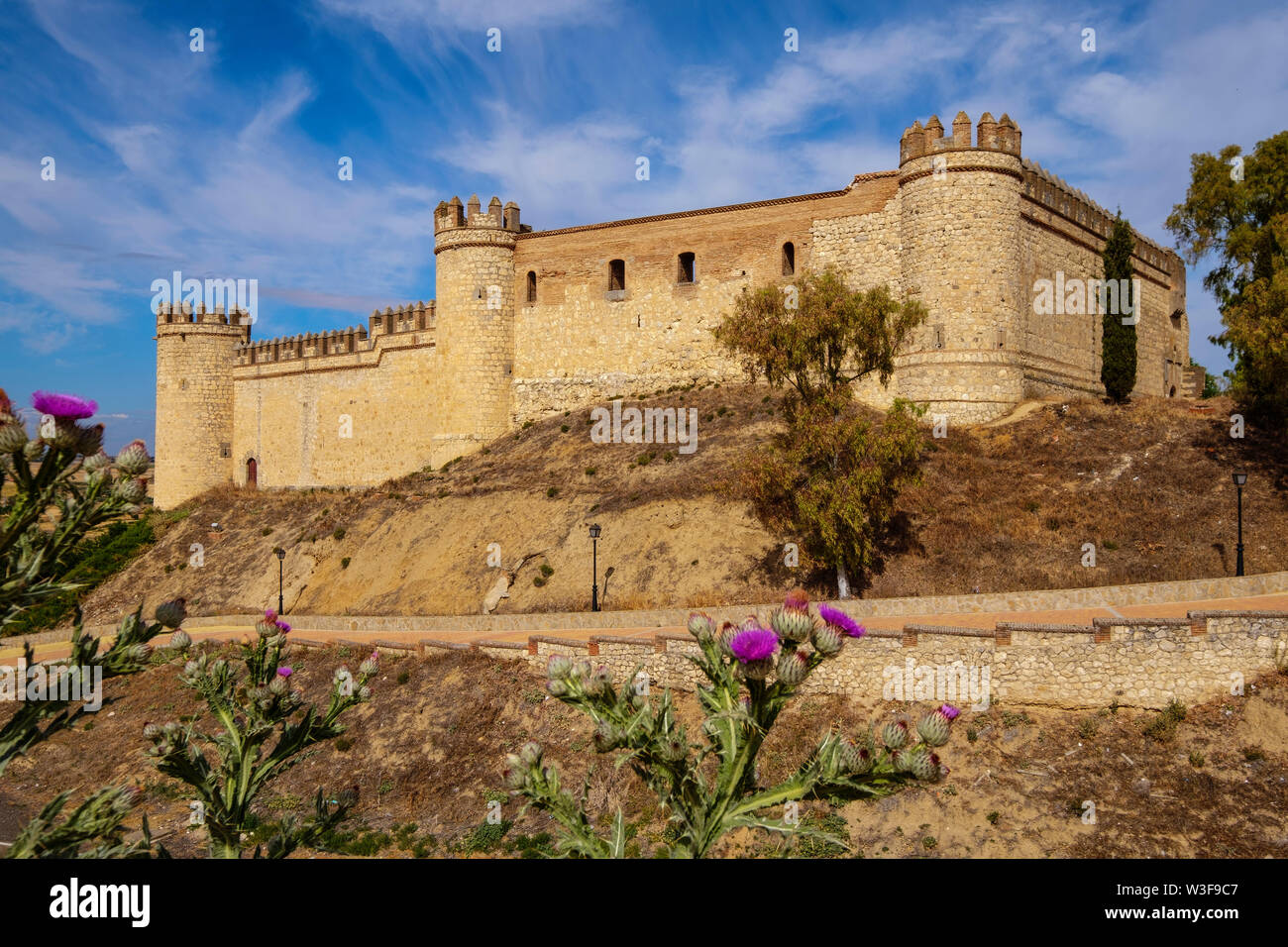 Maqueda castle hi-res stock photography and images - Alamy