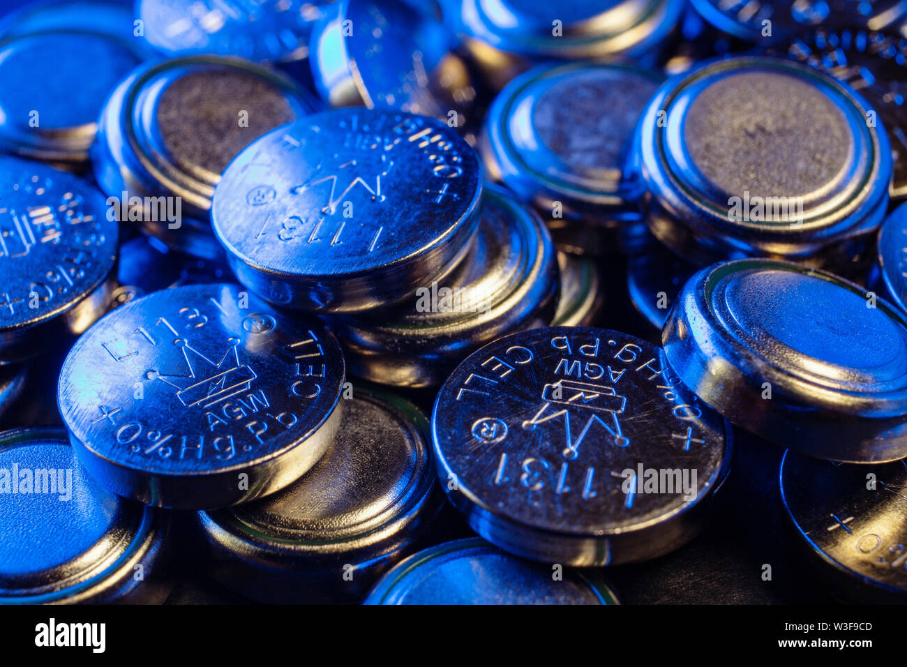 Collection of button batteries hi-res stock photography and images - Alamy